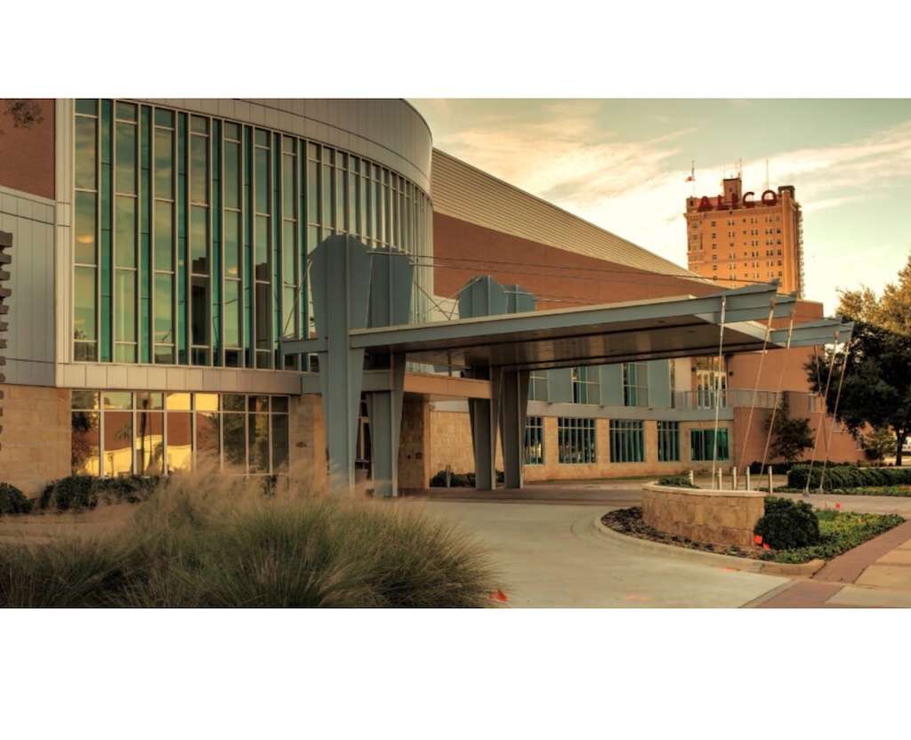 Devos Place’s DOS in Michigan Steps Up to GM at Waco Conv. Center ...